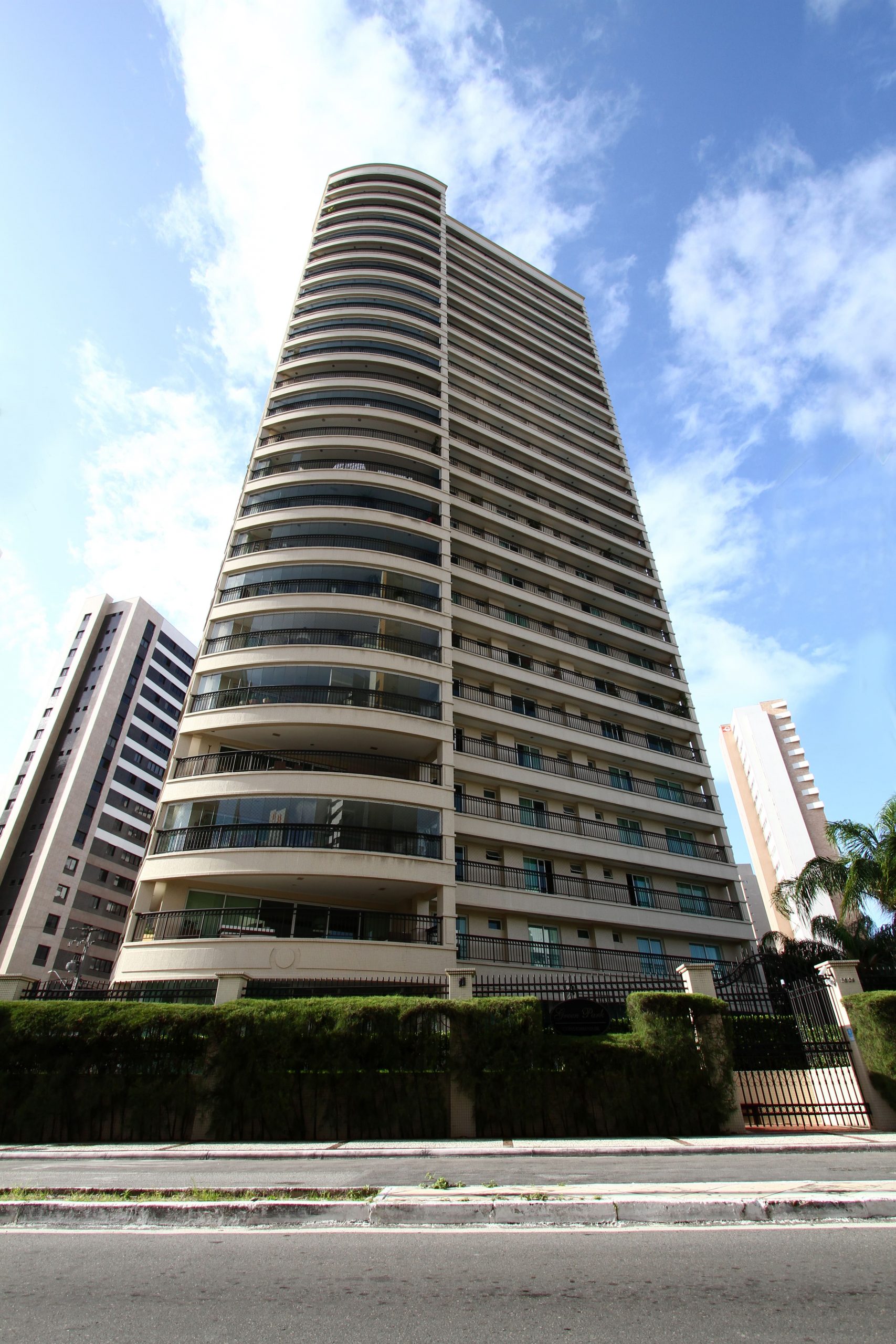 EDIFÍCIO GREEN PARK CONDOMINIUM - Diagonal